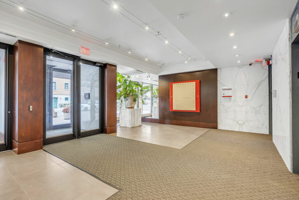 For Lease - Paradigm Commercial