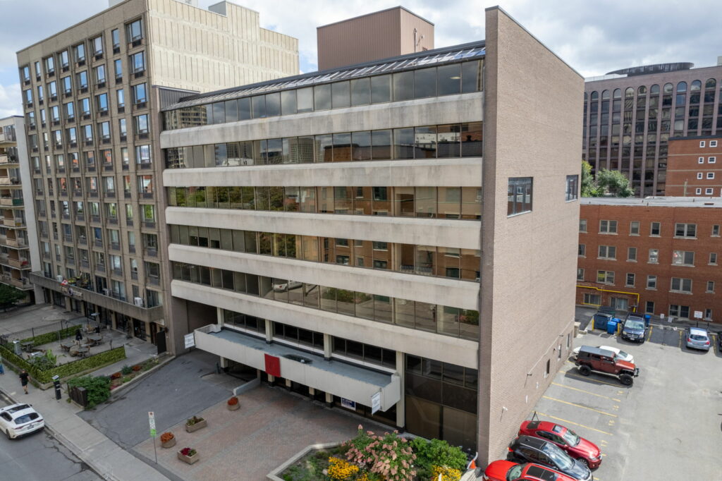 For Lease - Paradigm Commercial