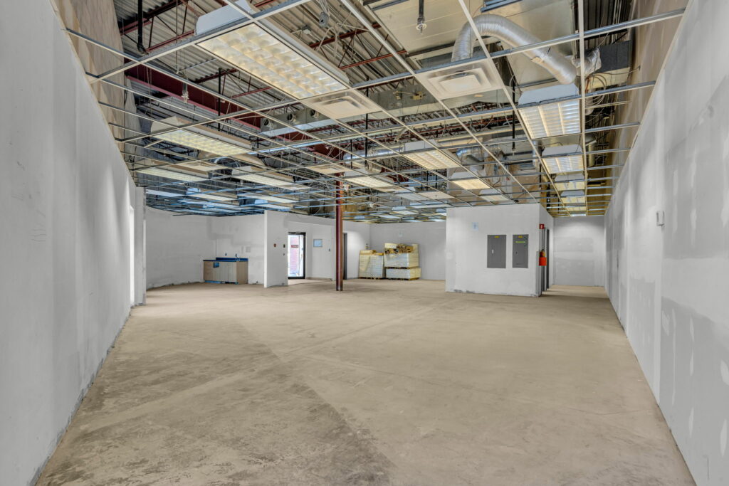 For Lease - Paradigm Commercial